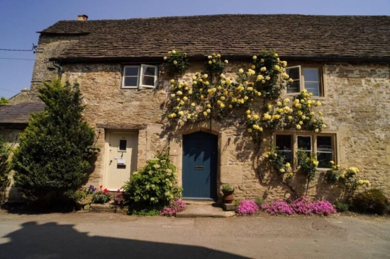 From London: Cotswolds, Country Pub Lunch & Lavender Fields - The Value of the Experience