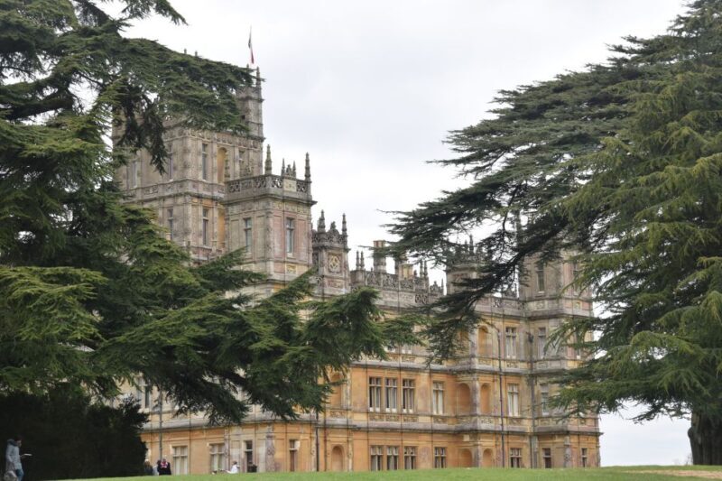 From London: Downton Abbey and Village Coach Tour - Who Should Go?