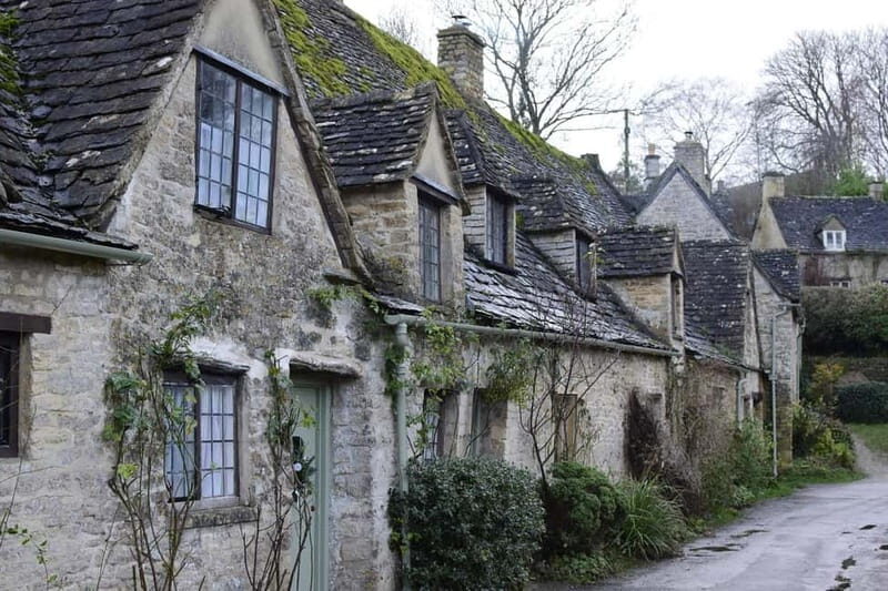From London: Full-Day Cotswolds Group Tour - The Start: Paddington Station — Your Gateway to the Countryside