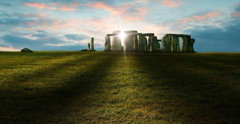 From London: Stonehenge, Bath & Lacock Full-Day Sunrise Tour - The Overall Experience: Comfort, Timing, and Guides