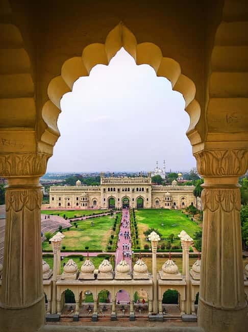 From Lucknow: 1 Day Tour With Private Car & Driver - Key Points