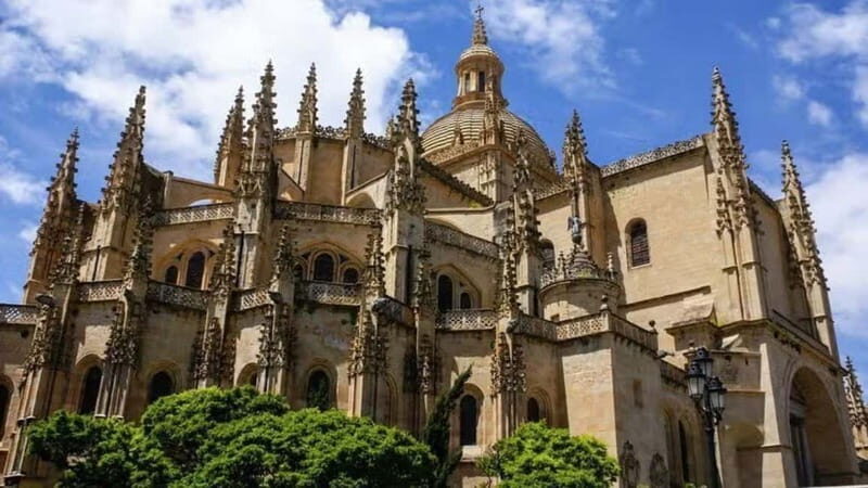 From Madrid: Excursion to Toledo and Segovia, two most visited destinations - An In-Depth Look at the Tour Experience