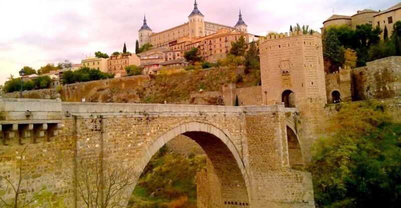 From Madrid: Guided Day Trip to Segovia and Toledo - Toledo: A Tapestry of Cultures