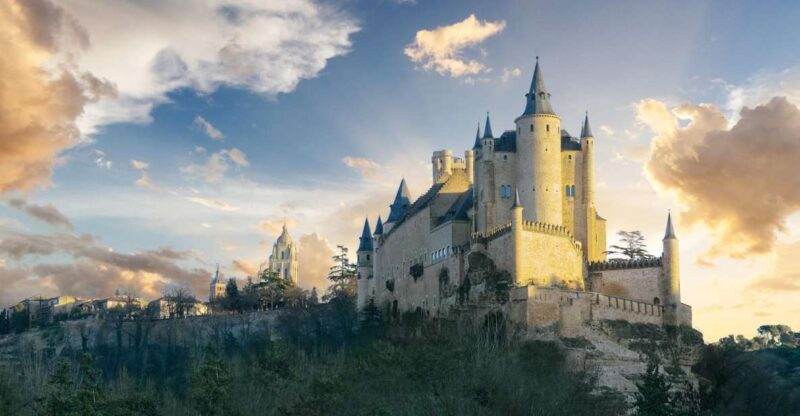 From Madrid: Segovia & Avila Day Trip with Optional Tickets - What Makes This Tour Stand Out?