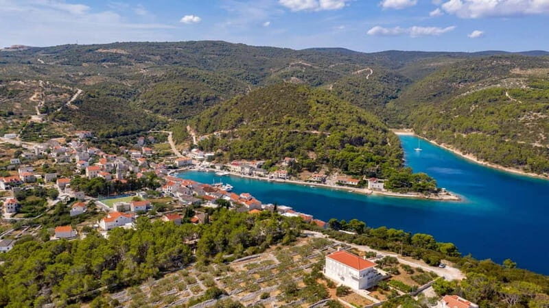 From Makarska: Blue Lagoon with charming villages of Brac - Povlja: A Village with Character and History