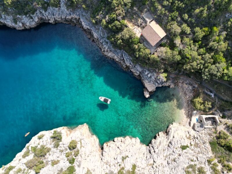 From Makarska: Hidden Gems of Hvar Island's North Shore - Discovering the Hidden Bays and Scenic Stops of Hvar