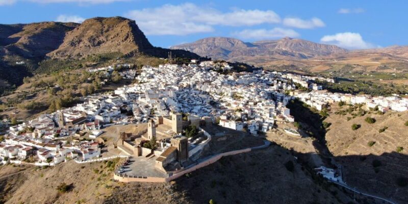 From Malaga: Caminito del Rey/White Village Tour & Tapas - Why Travelers Love This Tour
