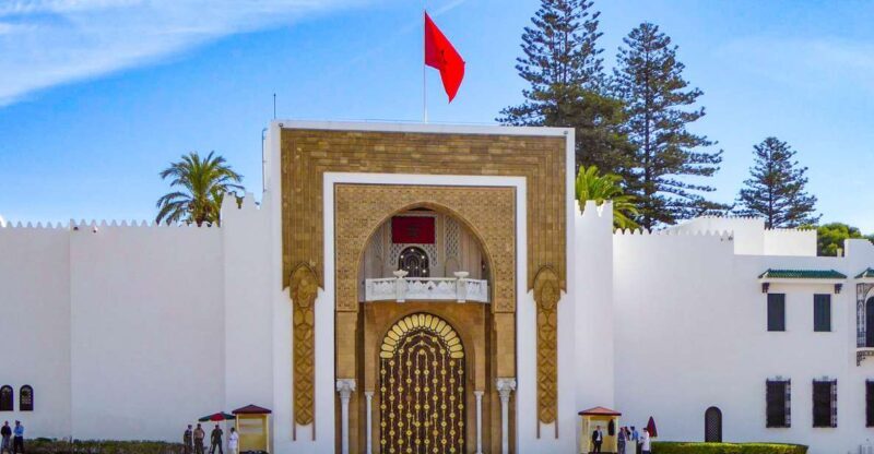 From Málaga: Morocco Day Trip with Tour Guide and Lunch - Crossing Borders and Entering Ceuta