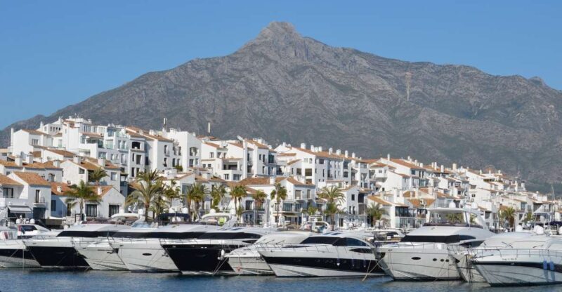 From Malaga or Costa del Sol: Mijas, Marbella & Puerto Banus - Introduction to the Tour