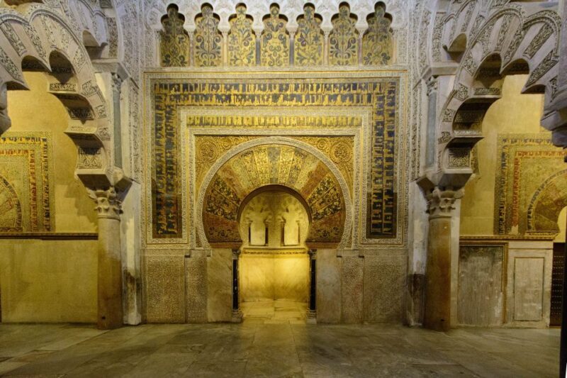 From Malaga: Private Guided Walking Tour of Córdoba - Practical Tips & Considerations