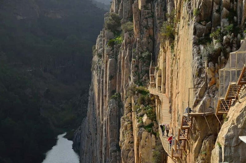 From Malaga: Round-trip bus to Caminito del Rey + Tour with Official Tour Guide - Key Points