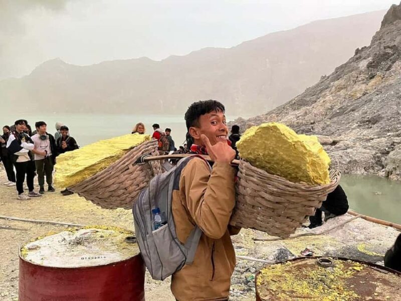 From Malang : A Private Kawah Ijen Midnight Tour - Discover the Magic of Kawah Ijen on a Private Midnight Tour from Malang