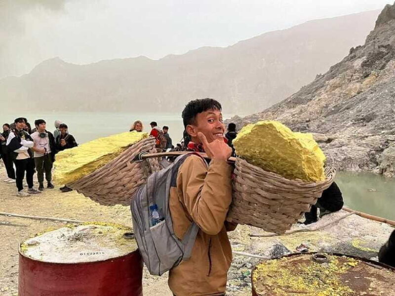 From Malang : A Private Kawah Ijen Midnight Tour - The Experience for Different Travelers