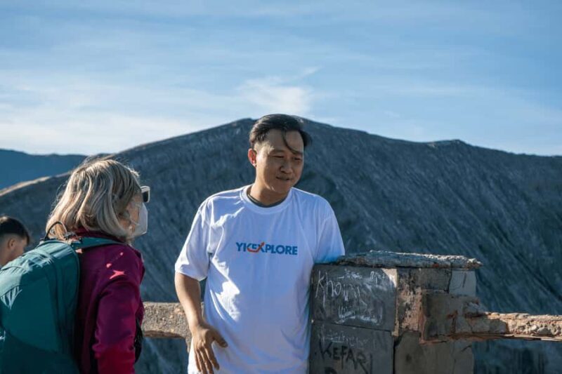 From Malang : Mount Bromo Sunset English Guide Shared Tour - Who Should Consider This Tour?