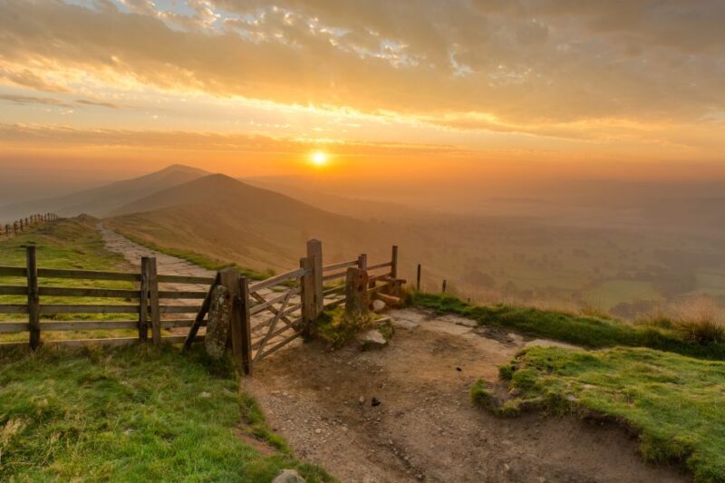 From Manchester: Derbyshire and Peak District Day Trip - Key Points