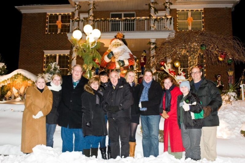 From Manhattan: 4-Hour Christmas Lights Luxury Bus Tour - FAQ
