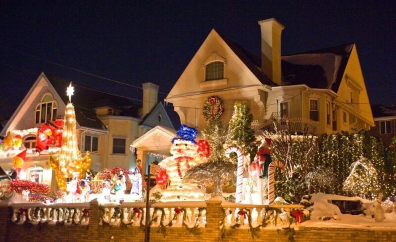 From Manhattan: 4-Hour Christmas Lights Luxury Bus Tour - Value for Money