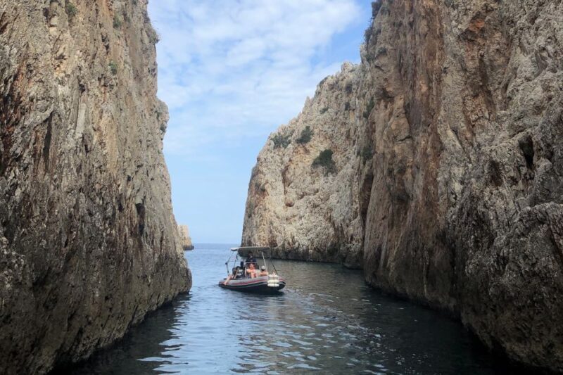 From Marathi: Private Seitan Limania Boat Trip - What is the Private Seitan Limania Boat Trip All About?