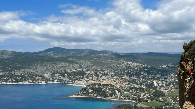 From Marseille to Cassis: a journey to the heart of the calanques and traditions. - FAQ