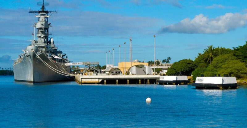 From Maui, Kauai or Kona: Pearl Harbor Heroes Deluxe - An Overview of the Tour Experience