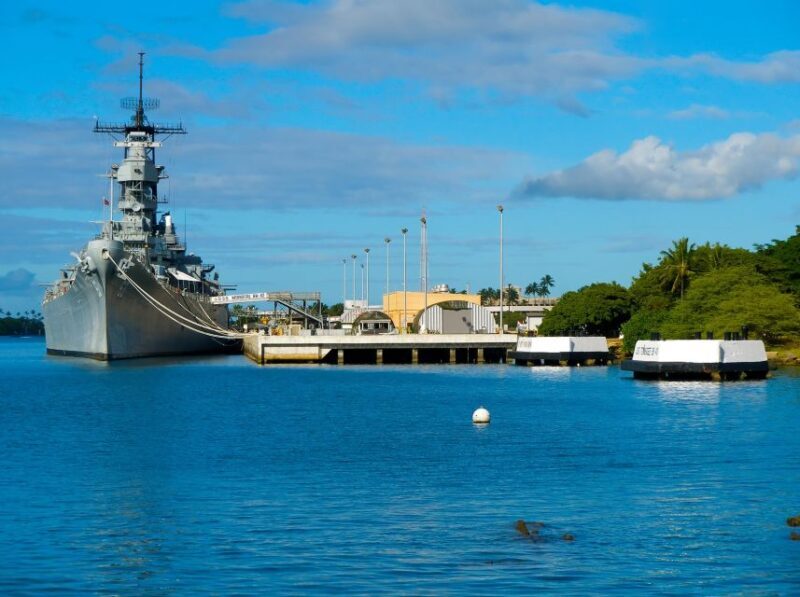 From Maui, Kauai or Kona: Pearl Harbor Heroes Deluxe - What Makes This Tour Stand Out