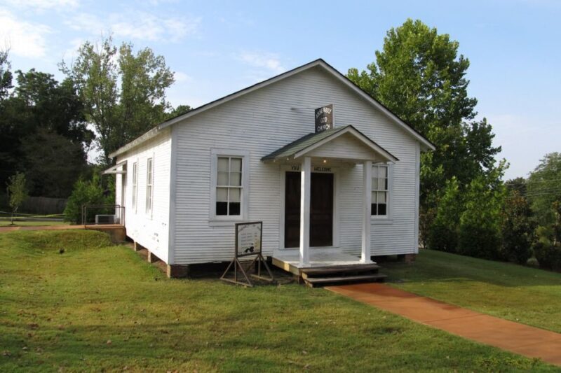 From Memphis: Official Elvis Birthplace Tour of Tupelo - Key Points