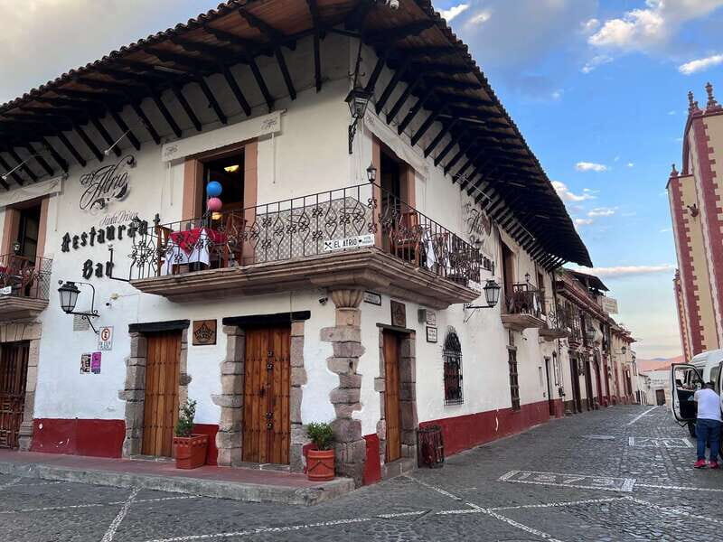 From Mexico City: 10-Hour Cuernavaca and Taxco Tour - Sunset at the Main Square