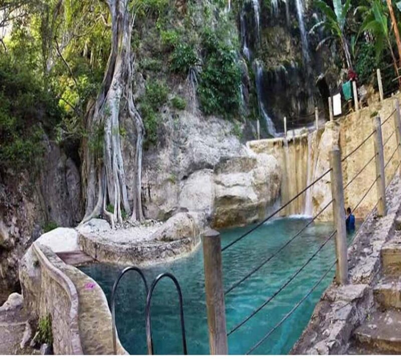 From Mexico City. Experience the glory of paradise within Tolantongo - Key Points