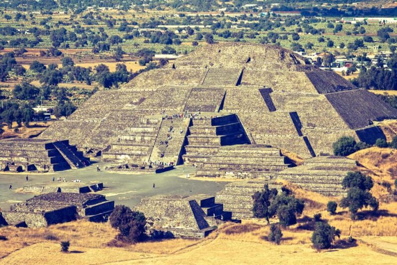 From Mexico City: Tour of Teotihuacan and Basilica of Guadalupe - First Impressions: What Makes This Tour Stand Out
