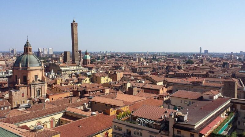 From Milan: Bologna the Capital of Italian Food Tour - Free Time and Shopping