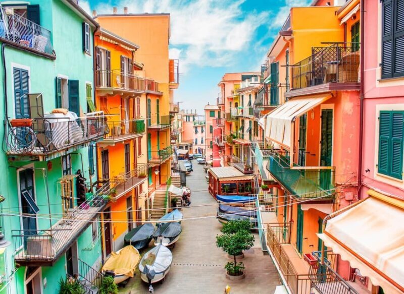 From Milan: Cinque Terre Day Trip with Boat Tour - Practical Details and Tips