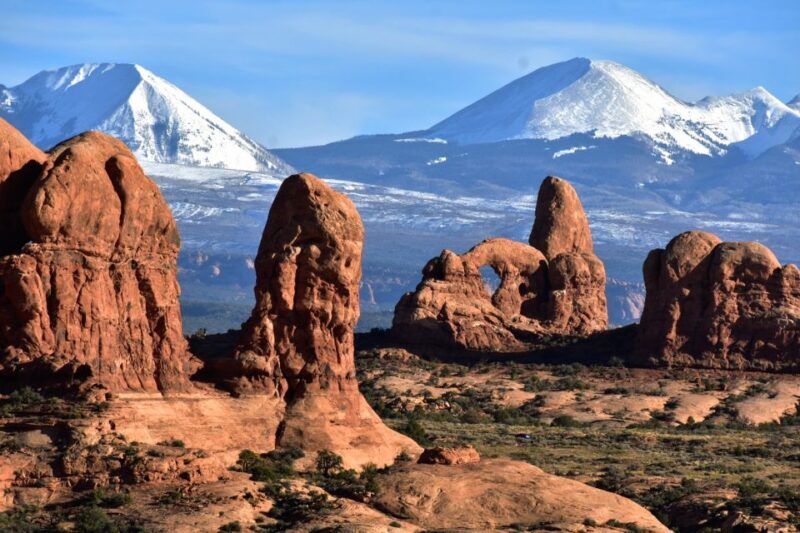 From Moab: Arches National Park 4x4 Drive and Hiking Tour - An In-Depth Look at What to Expect