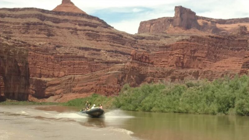 From Moab: Canyonlands 4x4 Drive and Calm Water Cruise - What the Tour Gets Right