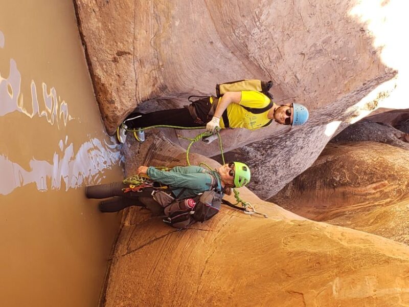 From Moab: Half-Day Canyoneering Adventure in Entrajo Canyon - The Role of Guides and Equipment