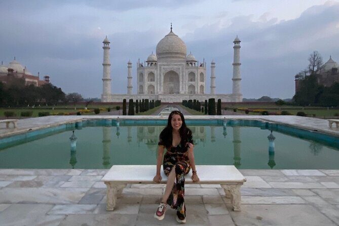 From Mumbai: Overnight Taj Mahal Tour with Flight & Hotel - FAQs