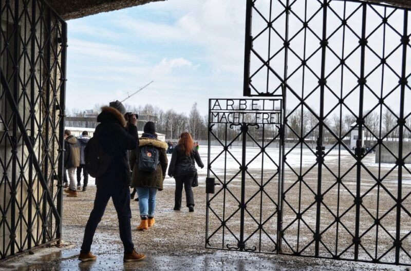 From Munich: Dachau Memorial Site Tour in Spanish - Key Points