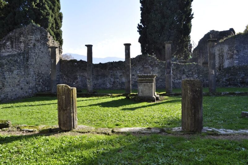 From Naples or Pompeii: Pompeii Skip-the-Line Entry and Tour - Key Points