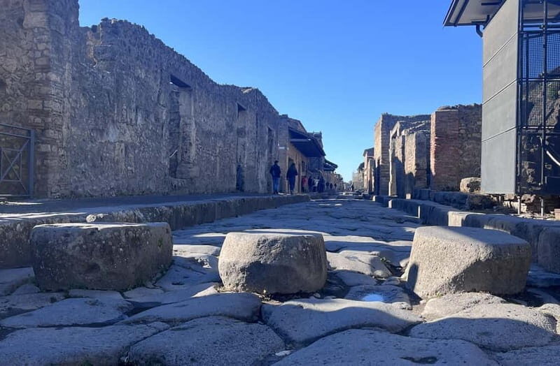 From Naples: Pompeii and Matera Day Trip with Transfer - What to Consider