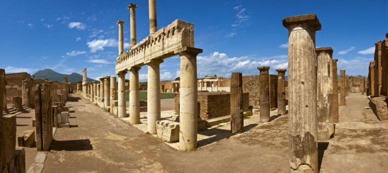 From Naples: Pompeii and Vesuvius Guided Day Trip with Lunch - The Journey Begins: Meeting and Transport