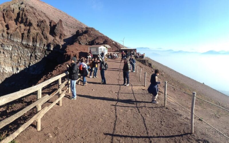 From Naples: Pompeii, Vesuvius, Wine Tasting & Light Lunch - Exploring Pompeii: An Eruption Preserved in Time