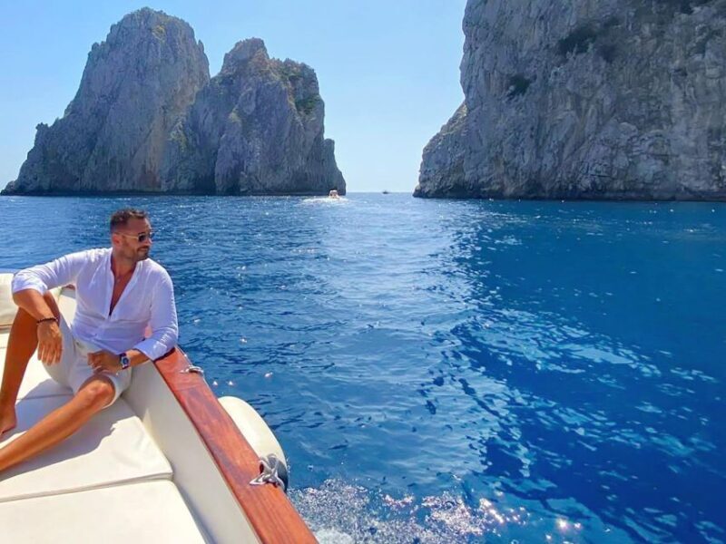 From Napoli to Capri: A Historical Journey through Italy - The Journey Begins: From Naples to Capri