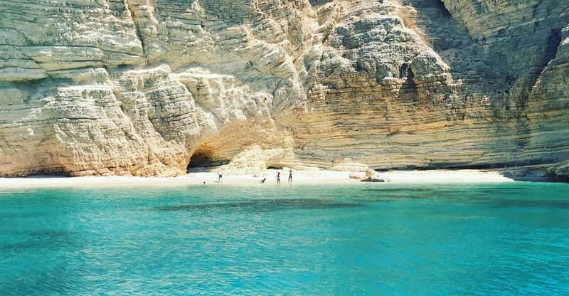 From Naxos: Koufonisia Boat Cruise and Rina's Cave w/ Lunch - Key Points