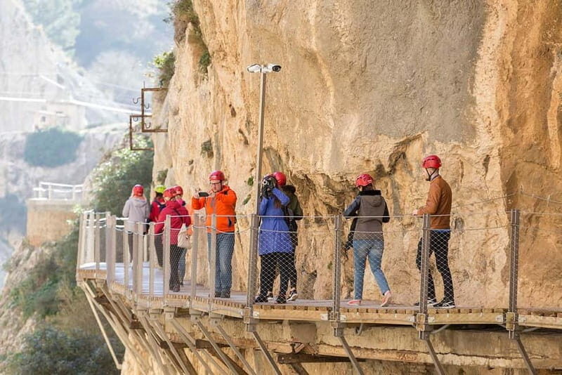 From Nerja to Málaga: Caminito del Rey Private Tour - Key Points