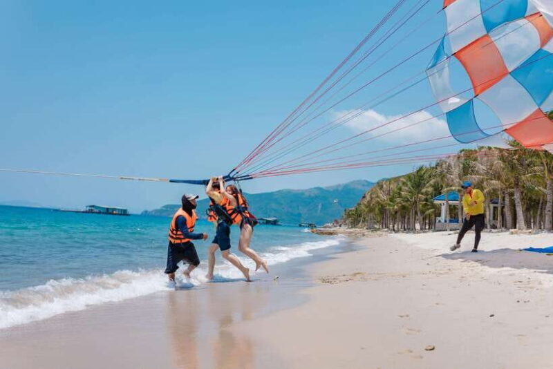 From Nha Trang: Relaxing Mini Beach & Snorkeling Tour - The BBQ Lunch: A Simple Taste of Vietnam