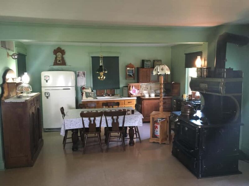 From NY: Tour to Philadelphia, Liberty Bell, and Mennonite Community - FAQ