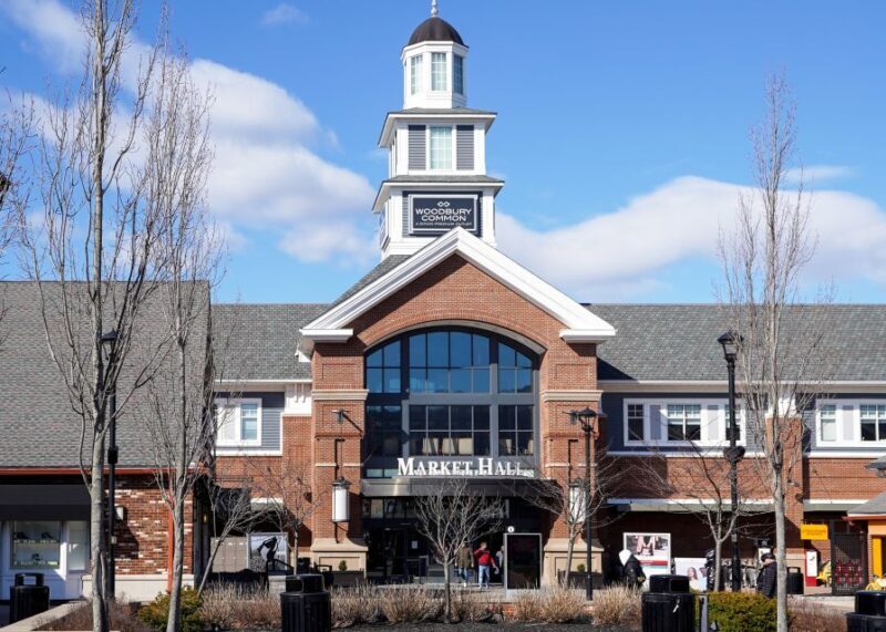 From NYC: Woodbury Common Premium Outlets Shopping Tour - An In-Depth Look at the Woodbury Common Experience