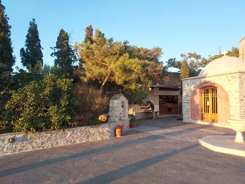 From Oia & Thera: Santorini Villages Guided Tour with Pickup - Authentic Insights from Reviews