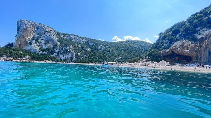 From Orosei: dinghy tour to Cala Ginepro - Cala Goloritzè - From Orosei: Dinghy Tour to Cala Ginepro – Cala Goloritzè