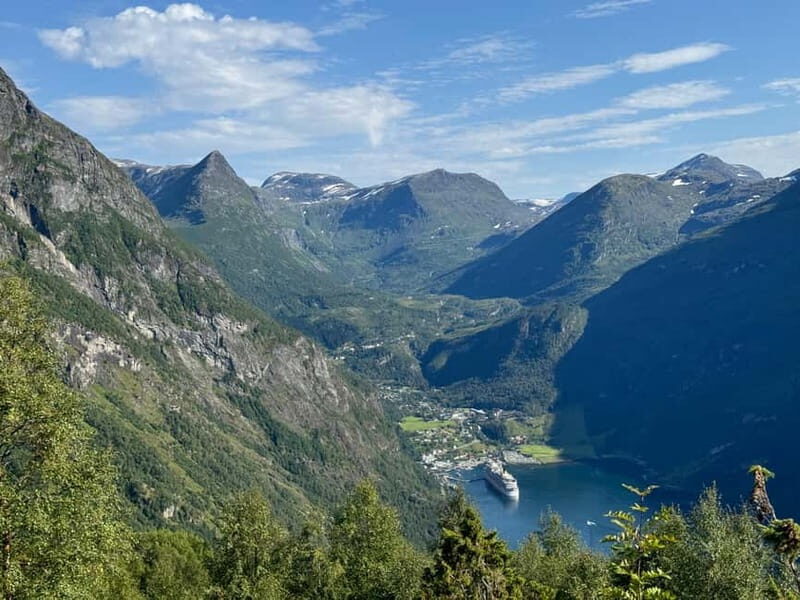 From Oslo to Geiranger: The Hammock Escape - A Scenic Drive with a Purpose