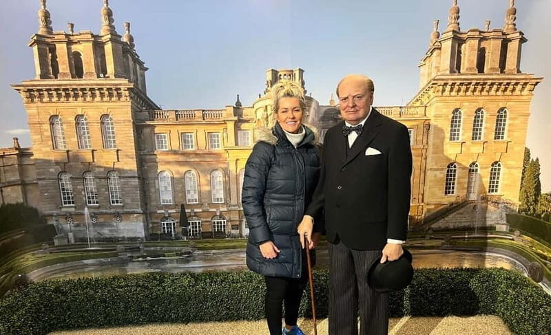 From Oxford: Churchill Tour to Blenheim Palace & his grave. - Exploring Blenheim Palace & Gardens